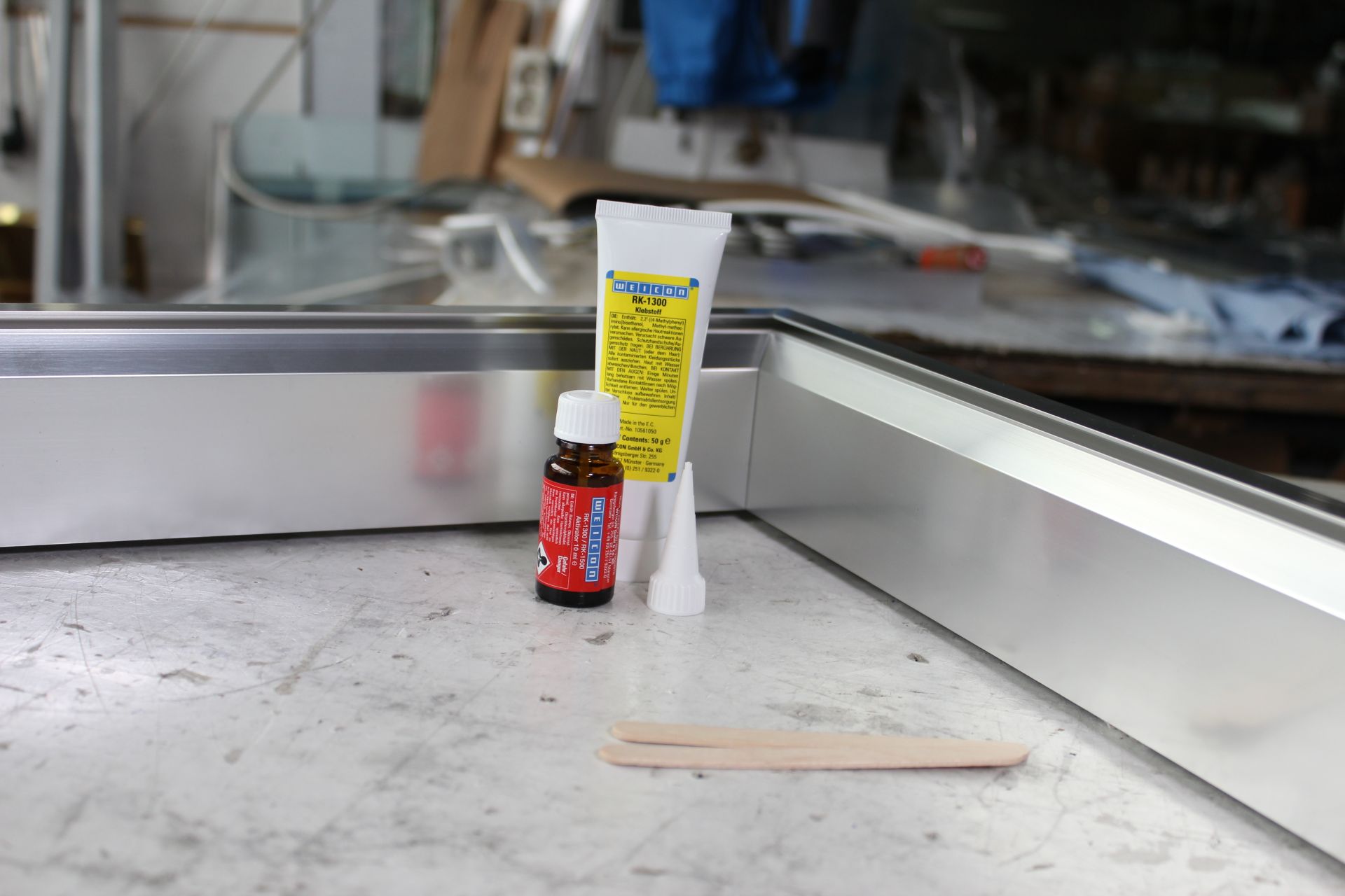 RK-1300 Structural Acrylic Adhesive | acrylic structural adhesive, pasty no-mix adhesive | 10000118